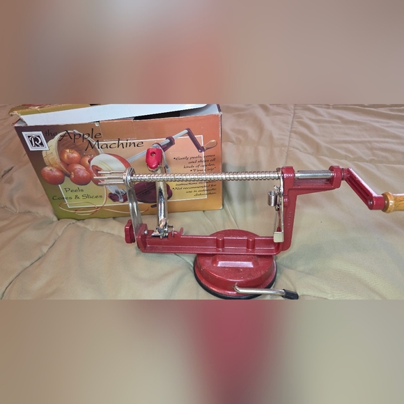 apple machine | Kitchen | Vintage Apple Machine Peeler Corer Slicer ...